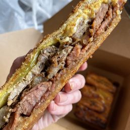 DOS ALAS CUBARICAN CAFÉ & LOUNGE - Updated February 2025 - 441 Photos ...