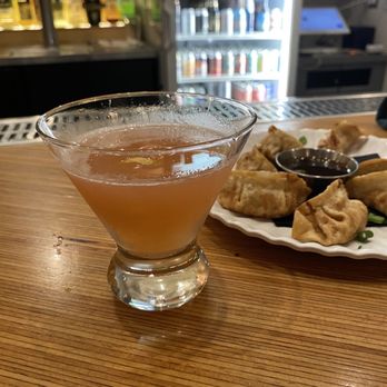 SHUFFLES: BOARD GAME CAFE - Updated January 2026 - 217 Photos & 100 ...