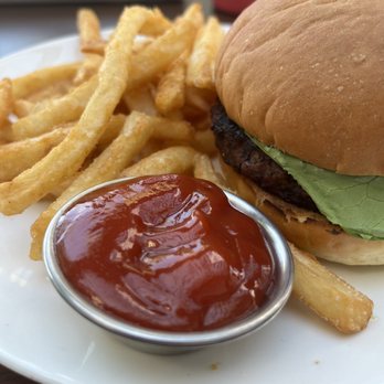 CAYS LOUNGE - Updated August 2025 - 95 Photos & 39 Reviews - 4000 Loews ...