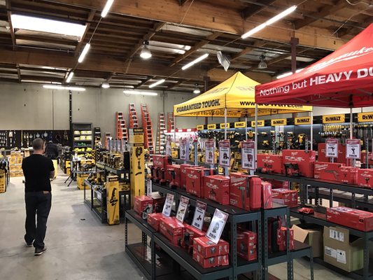 FASTENERS INC TOOL OUTLET - Updated November 2025 - 43 Photos & 40 ...