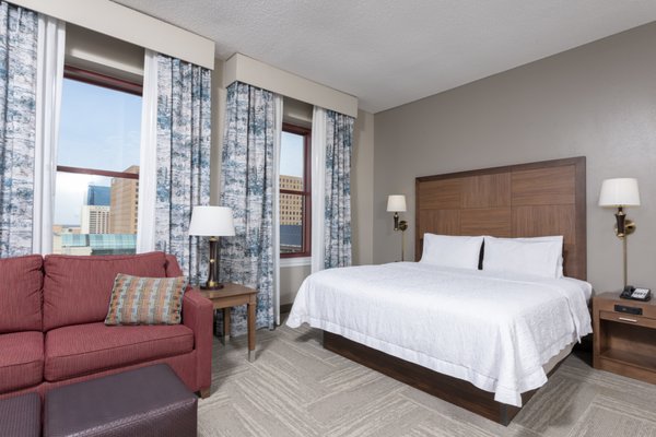 HAMPTON INN INDIANAPOLIS DOWNTOWN ACROSS FROM CIRCLE CENTRE - Updated ...