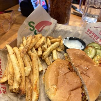 CHILI’S - Updated January 2026 - 202 Photos & 260 Reviews - 600 Hwy 95 ...