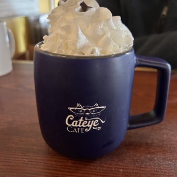 CATEYE CAFE - Updated May 2024 - 220 Photos & 255 Reviews - 23 N Tracy ...