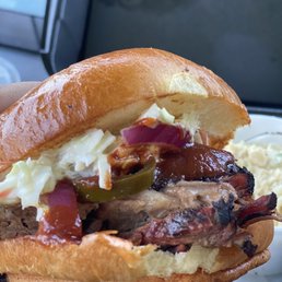 FIREHOUSE QUE & BREW - 305 Photos & 483 Reviews - 1019 S Main Ave ...