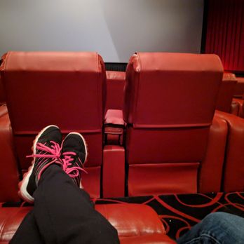 AMC FREEHOLD 14 - Updated September 2025 - 61 Photos & 118 Reviews ...