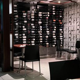 MUZZARELLA - Updated July 2025 - 207 Photos & 79 Reviews - Avenida ...