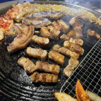 PIGYA - Updated March 2025 - 1219 Photos & 589 Reviews - 3400 W 8th St ...