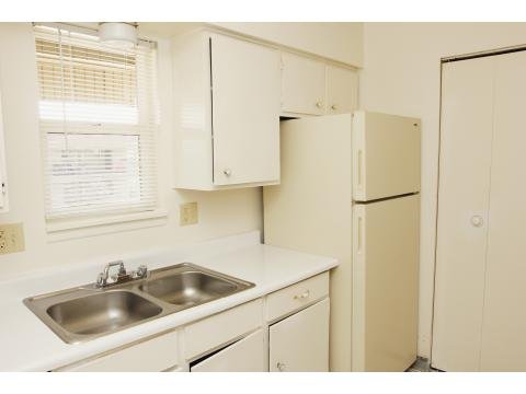 AZTEC VILLA APARTMENT HOMES - Updated July 2025 - 29 Photos - 8675 ...