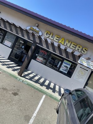 MICHAEL’S CLEANERS - Updated September 2025 - 13 Photos & 31 Reviews ...