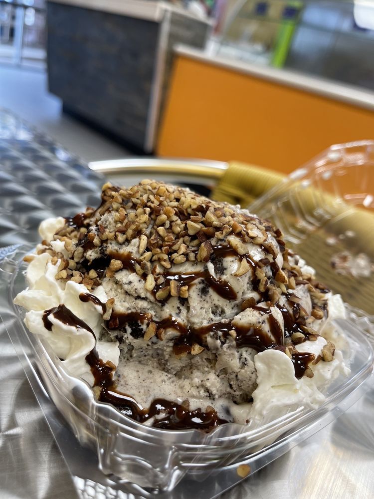 EL AMIGO SNACK - Updated November 2025 - 19 Photos - 3701 S Flores St ...