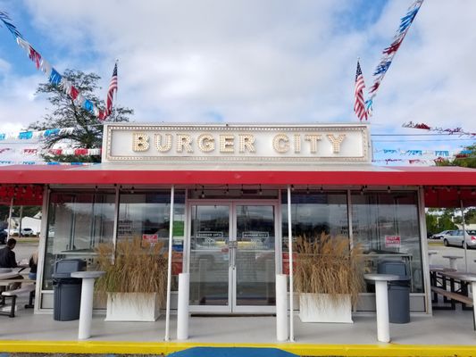 BURGER CITY - 339 Photos & 315 Reviews - Burgers - 1900A Hempstead Tpke ...