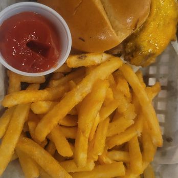 MAIN STREET TAVERN - Updated July 2025 - 143 Photos & 118 Reviews - 710 ...