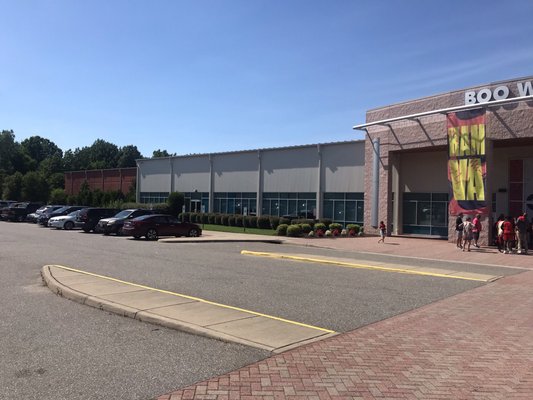 BOO WILLIAMS SPORTSPLEX - 71 Photos & 22 Reviews - 5 Armistead Pointe ...