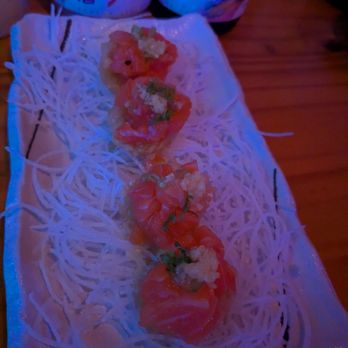 YELLOWTAIL SUSHI BAR AND ASIAN KITCHEN - Updated December 2025 - 344 ...