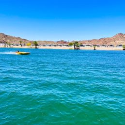 ROADRUNNER RESORT FLOATING DOCK BAR - Updated October 2025 - 83 Photos ...