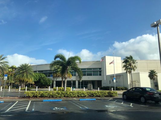 NORTHWEST REGIONAL LIBRARY - 65 Photos & 26 Reviews - 3151 University ...