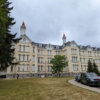 THE VILLAGE AT GRAND TRAVERSE COMMONS - Updated December 2025 - 248 ...