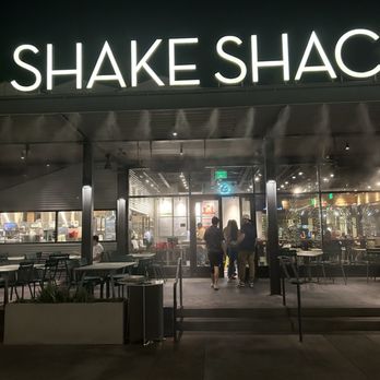 SHAKE SHACK KIERLAND COMMONS - Updated April 2025 - 332 Photos & 289 ...