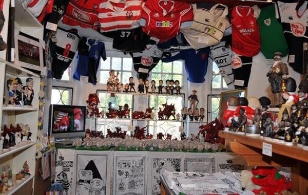 THE GROGG SHOP - Updated July 2025 - 10 Photos - 159-160 Broadway ...