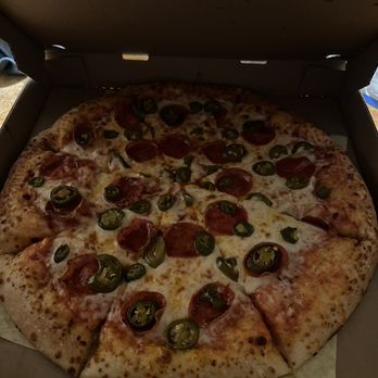 Dave's pizza store