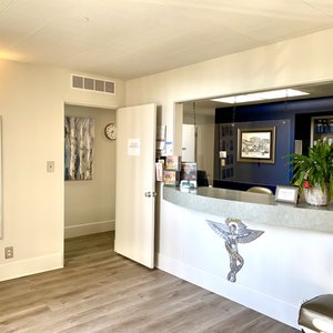 PETER T SIMONIAN, MD - Updated July 2025 - 12 Reviews - 729 N Medical ...