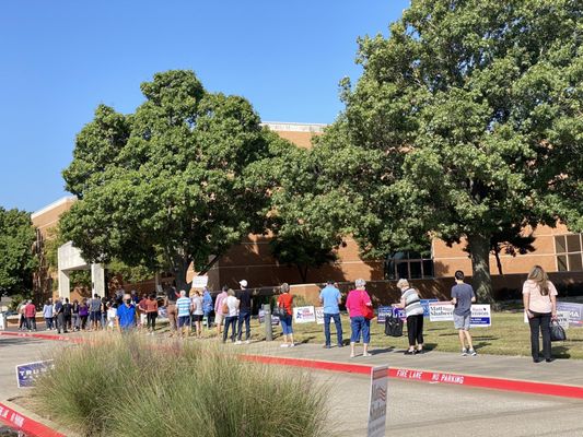 HAGGARD LIBRARY - Updated December 2025 - 34 Photos & 33 Reviews - 2501 ...