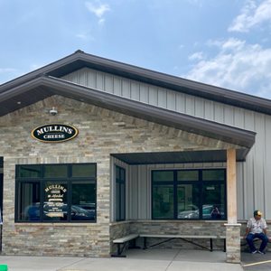 DAIRY STATE CHEESE - Updated December 2025 - 56 Photos & 46 Reviews ...