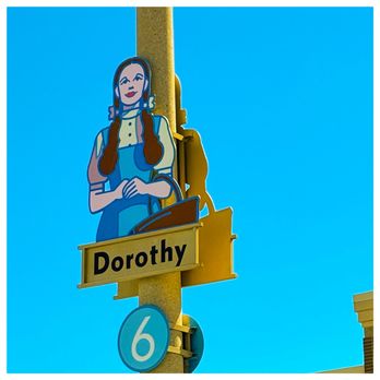 LEGENDS OUTLETS - KANSAS CITY - Updated January 2026 - 162 Photos & 148 ...