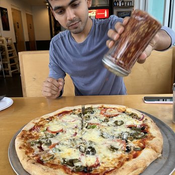FELLINI’S PIZZA - Updated May 2025 - 163 Photos & 236 Reviews - 333 ...