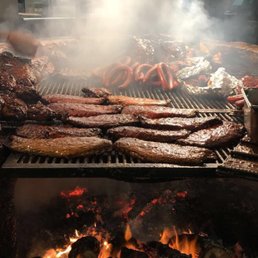 THE SALT LICK BBQ - Updated December 2025 - 1854 Photos & 2230 Reviews ...