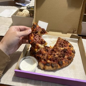 MAGPIES GOURMET PIZZA - Updated July 2025 - 76 Photos & 116 Reviews ...