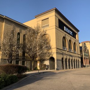 MALCO RIDGEWAY CINEMA GRILL - Updated January 2026 - 52 Photos & 54 ...