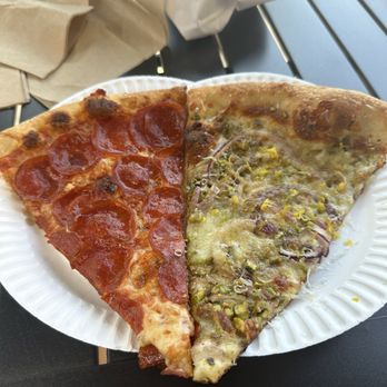 LITTLE OVEN PIZZA - Updated December 2025 - 256 Photos & 543 Reviews ...