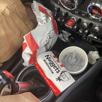 KFC - Updated January 2026 - 12 Photos & 28 Reviews - 3922 San Jeronimo ...