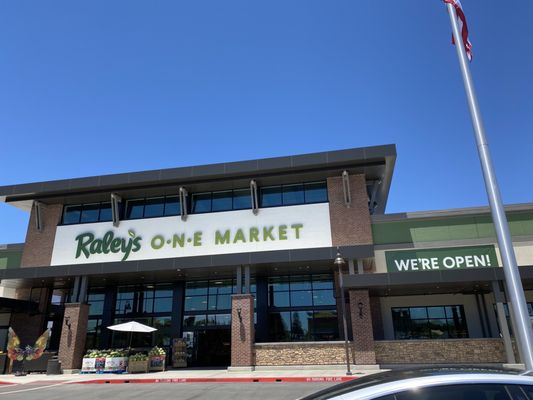 RALEY’S O-N-E MARKET - 158 Photos & 32 Reviews - 1970 Blue Oaks Blvd ...