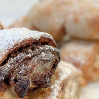 CAFE LANDWER- FRONT - Updated January 2026 - 107 Photos & 47 Reviews ...