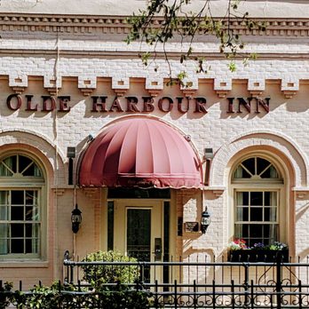 OLDE HARBOUR INN - Updated April 2025 - 266 Photos & 105 Reviews - 508 ...