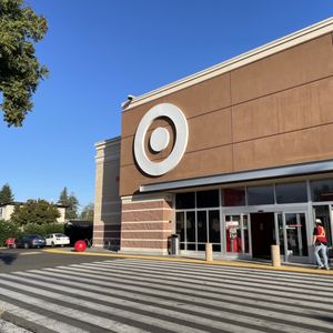 TARGET - Updated April 2025 - 360 Photos & 335 Reviews - 3601 N Freeway ...