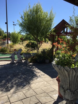 HI-KNOLL DRIVING RANGE & MINI-GOLF - Updated December 2025 - 12 Photos ...