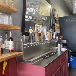 CARSON STREET DELI & CRAFT BEER BAR - Updated January 2025 - 150 Photos ...