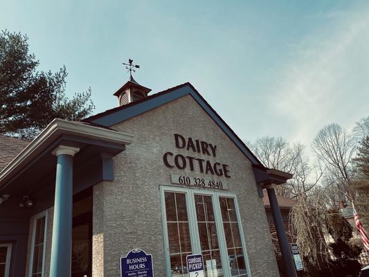 DAIRY COTTAGE - Updated November 2025 - 101 Photos & 117 Reviews - 328 ...