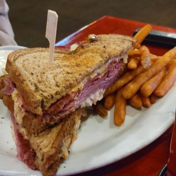 THE OASIS BAR AND GRILL - Updated December 2025 - 103 Photos & 207 ...