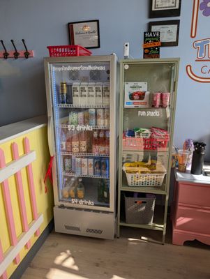 THE CAT HOUSE - Updated November 2024 - 44 Photos - 344 E Irving Park ...