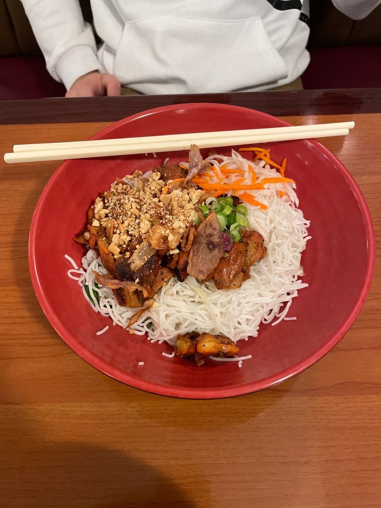 PHO 79 IV - Updated April 2025 - 105 Photos & 177 Reviews - 6650 W ...