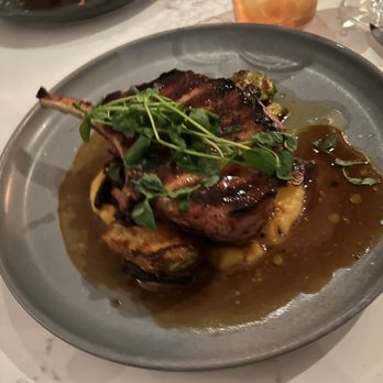 SLOPE ROOM - Updated May 2024 - 270 Photos & 120 Reviews - 352 E Meadow ...