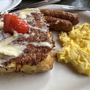 FOXY’S RESTAURANT - Updated February 2025 - 2615 Photos & 2764 Reviews ...