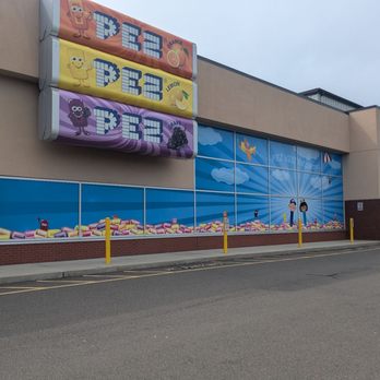 PEZ VISITOR CENTER - Updated July 2025 - 805 Photos & 191 Reviews - 35 ...