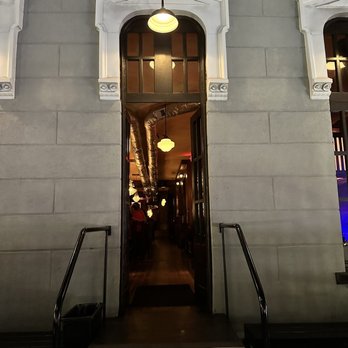 CAPTAIN FOXHEART’S BAD NEWS BAR & SPIRIT LODGE - 220 Photos & 294 ...