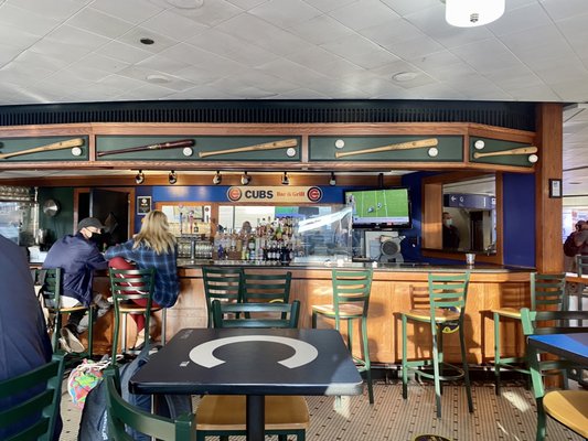 CUBS BAR & GRILL - Updated November 2024 - 328 Photos & 384 Reviews ...