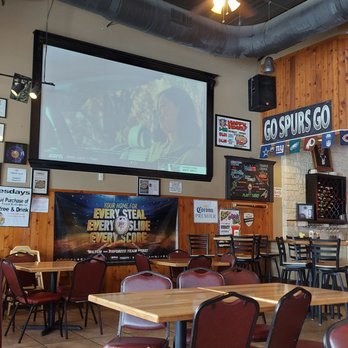 HALFTIME PIZZA - 236 Photos & 269 Reviews - 7126 Tezel Rd, San Antonio ...